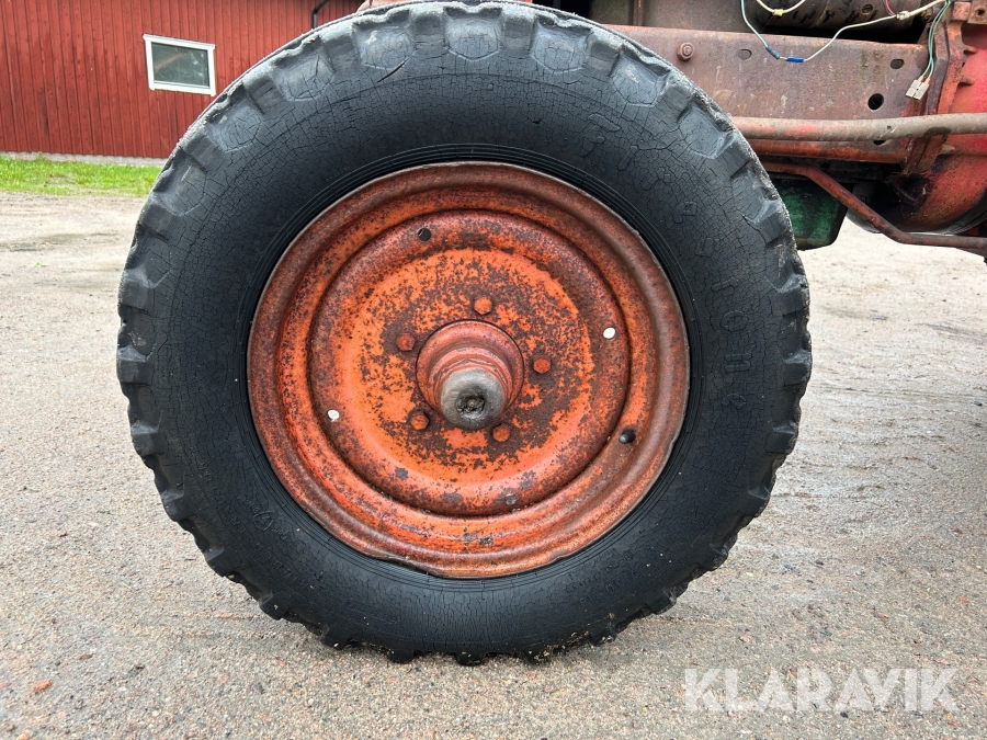 Veterantraktor Volvo BM Boxer 350, Svenljunga, Klaravik aukt