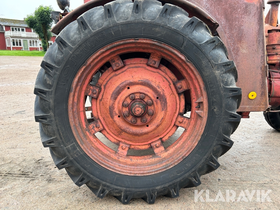 Veterantraktor Volvo BM Boxer 350, Svenljunga, Klaravik aukt