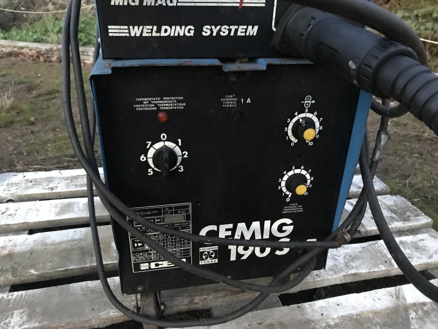 Klaravik Auktioner | Migsvets CEMIG 190 S