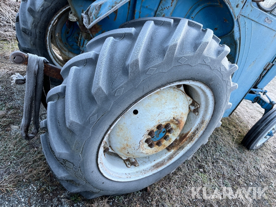 Traktor Ford Dexta, Ekerö, Klaravik auk