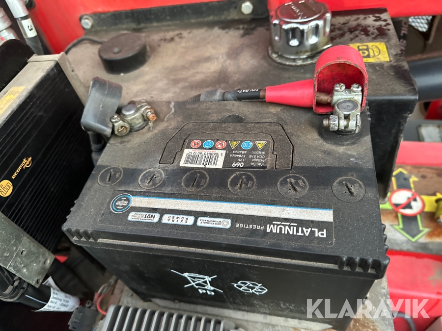 Vikbomslift Nifty HR17 4AW, Svalöv, Klaravik auktioner