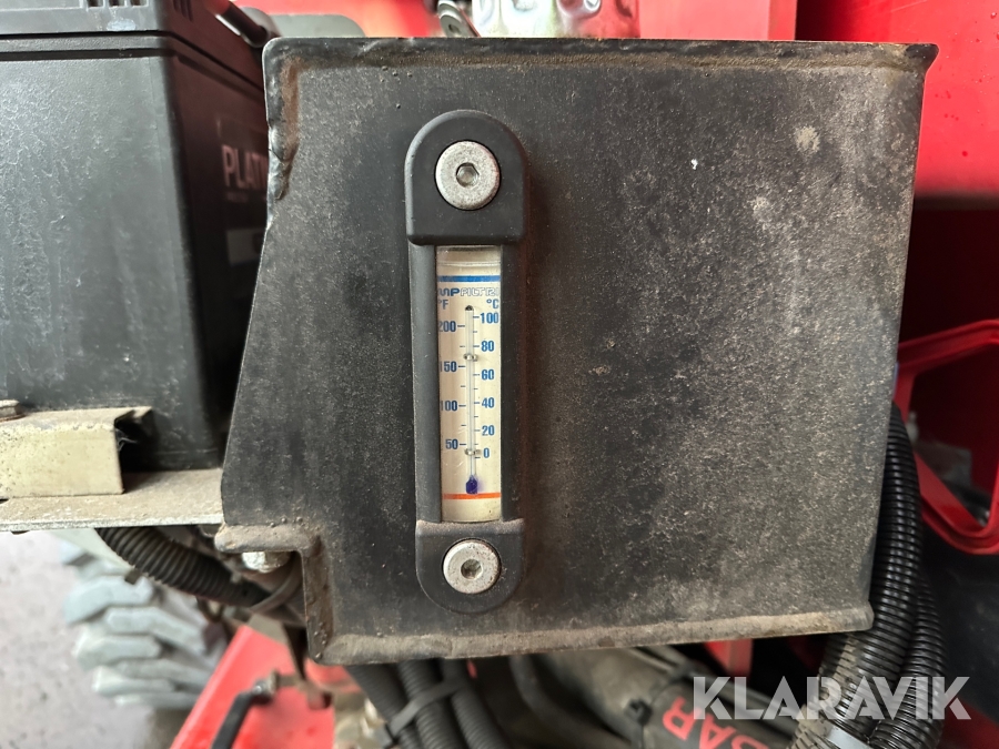 Vikbomslift Nifty HR17 4AW, Svalöv, Klaravik auktioner