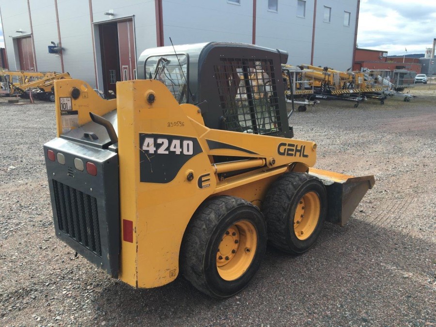 Gehl 4240E Redskapsbärare