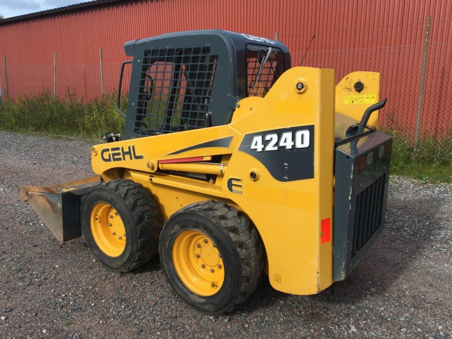 Gehl 4240E Redskapsbärare