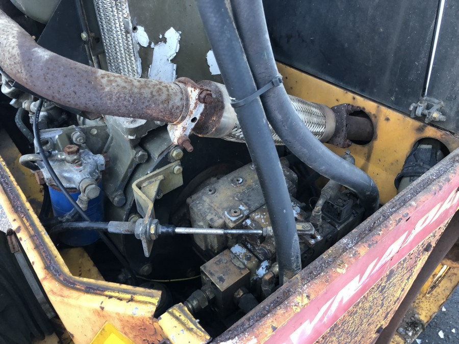 Klaravik Auktioner | Asfaltvält / vibrationsvält DYNAPAC CC101