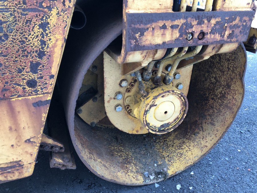 Klaravik Auktioner | Asfaltvält / vibrationsvält DYNAPAC CC101