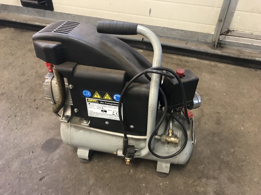 Klaravik Auktioner | Kompressor 8 liter
