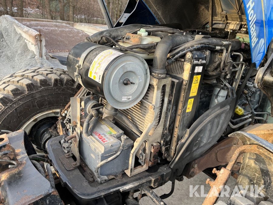 Traktor New Holland T4040, Stockholm, Klaravik auktioner