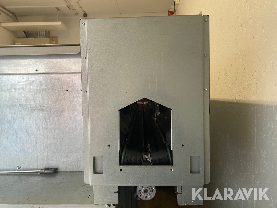 Pantmaskinen Repant Infeed Cosmos, Ängelholm, Klaravik aukti