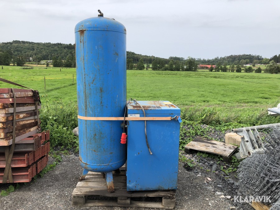 Klaravik Auktioner | Kompressor med tank