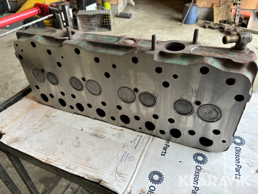 Topplock Volvo BM D42, Grästorp, Klaravik auktioner