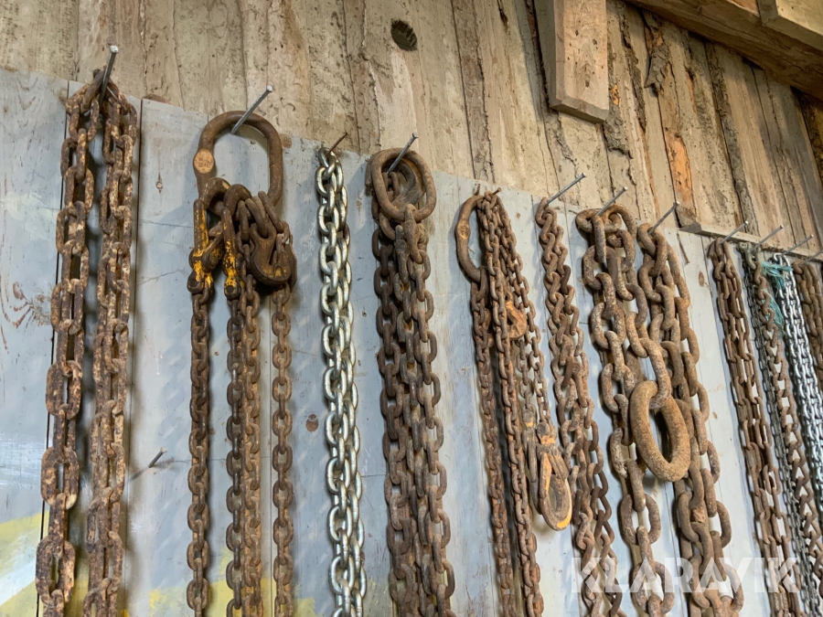 Diverse kättingar och kedjespel, Nykvarn, Klaravik auktione